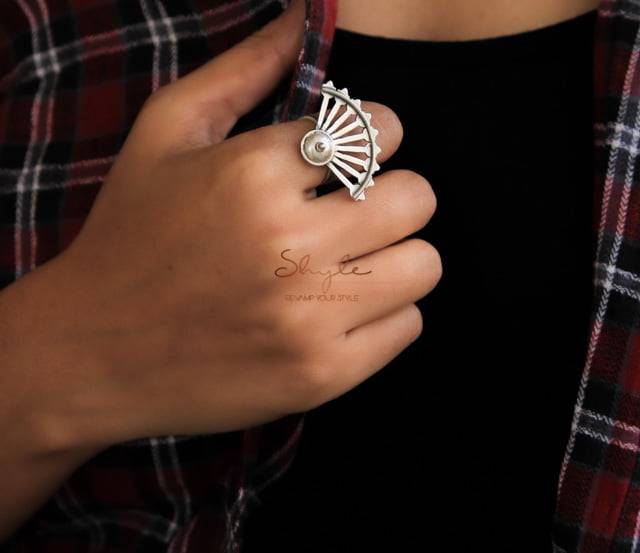 Adya Fine Pankhi Ring | Adya Fine Pankhi Ring · Eternz