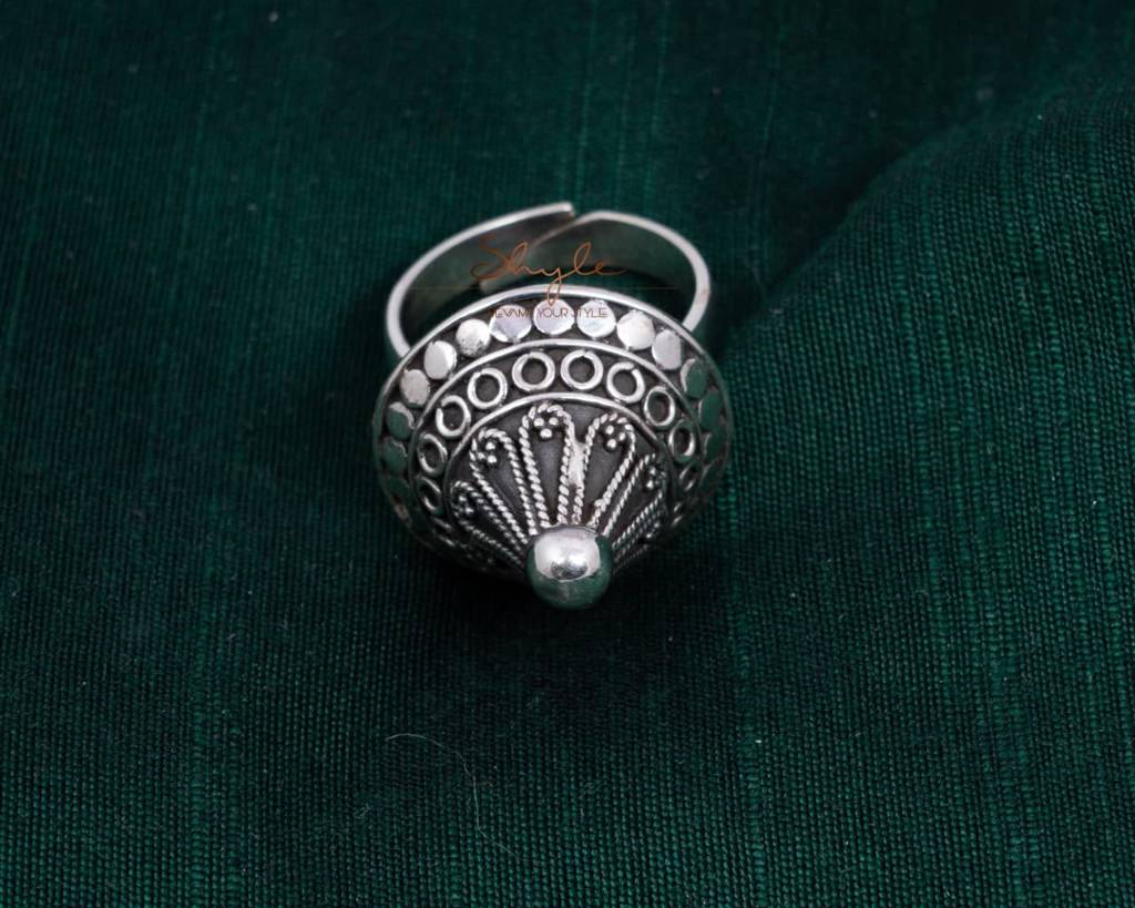 Mizoya Pyramid Ring | Mizoya Pyramid Ring · Eternz