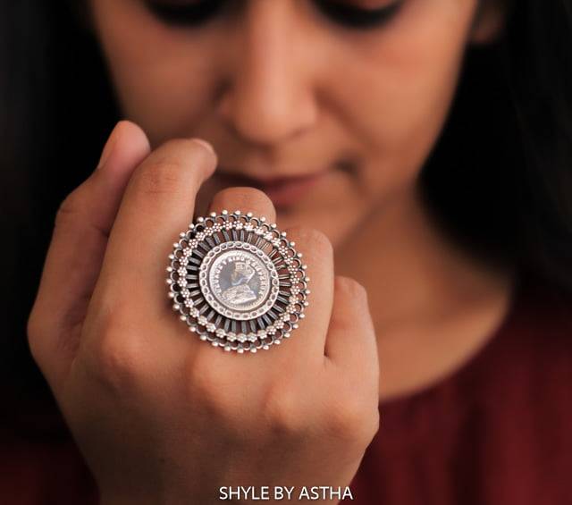 Anvaya Victorian Coin Classic Ring | Anvaya Victorian Coin Classic Ring · Eternz