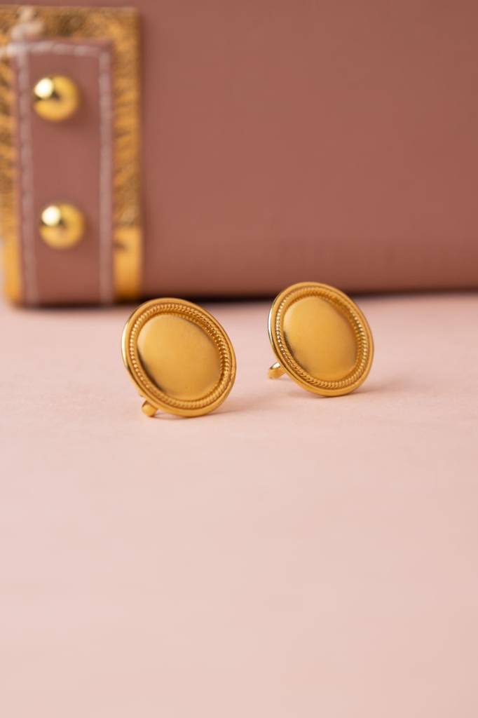 Adya Gold Tone Matte Versatile Studs | Adya Gold Tone Matte Versatile Studs · Eternz