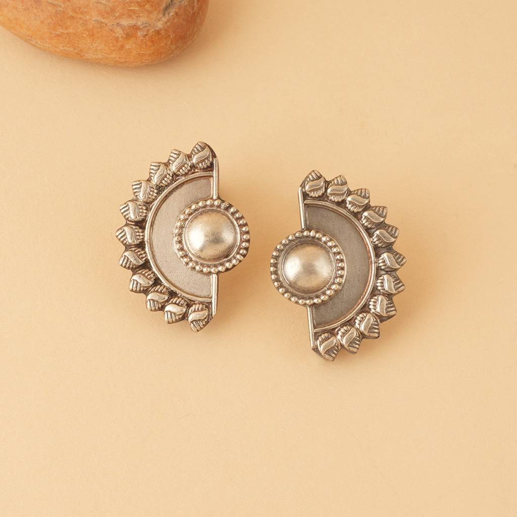 Quirky Silver Arc Studs | Buy Online Silver Crescent Moon Pendant ...